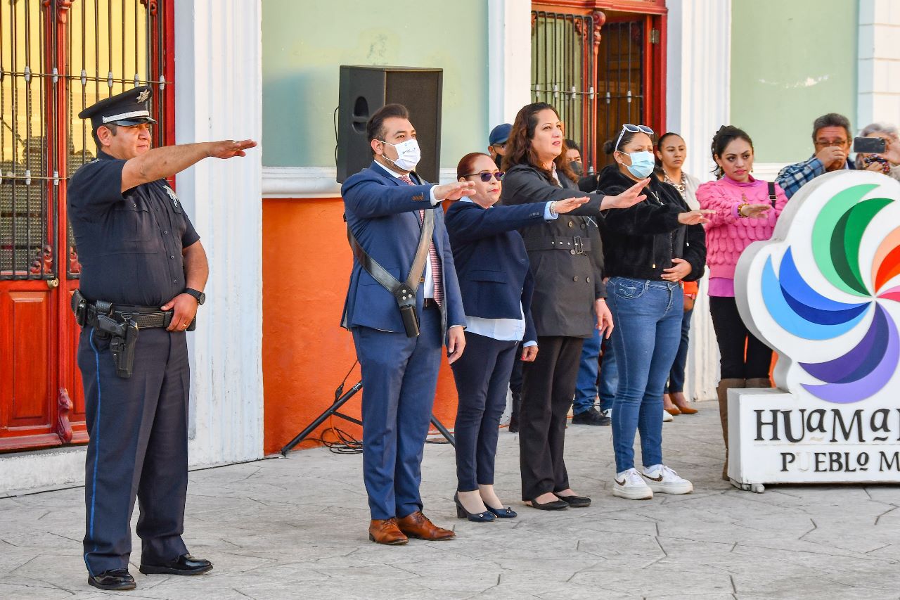 Celebrar a la bandera es celebrar nuestra identidad mexicana: Salvador ...