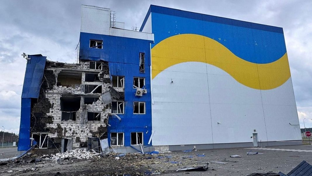 Dron ruso impacta cerca del depósito nuclear de Chernobyl | Síntesis ...
